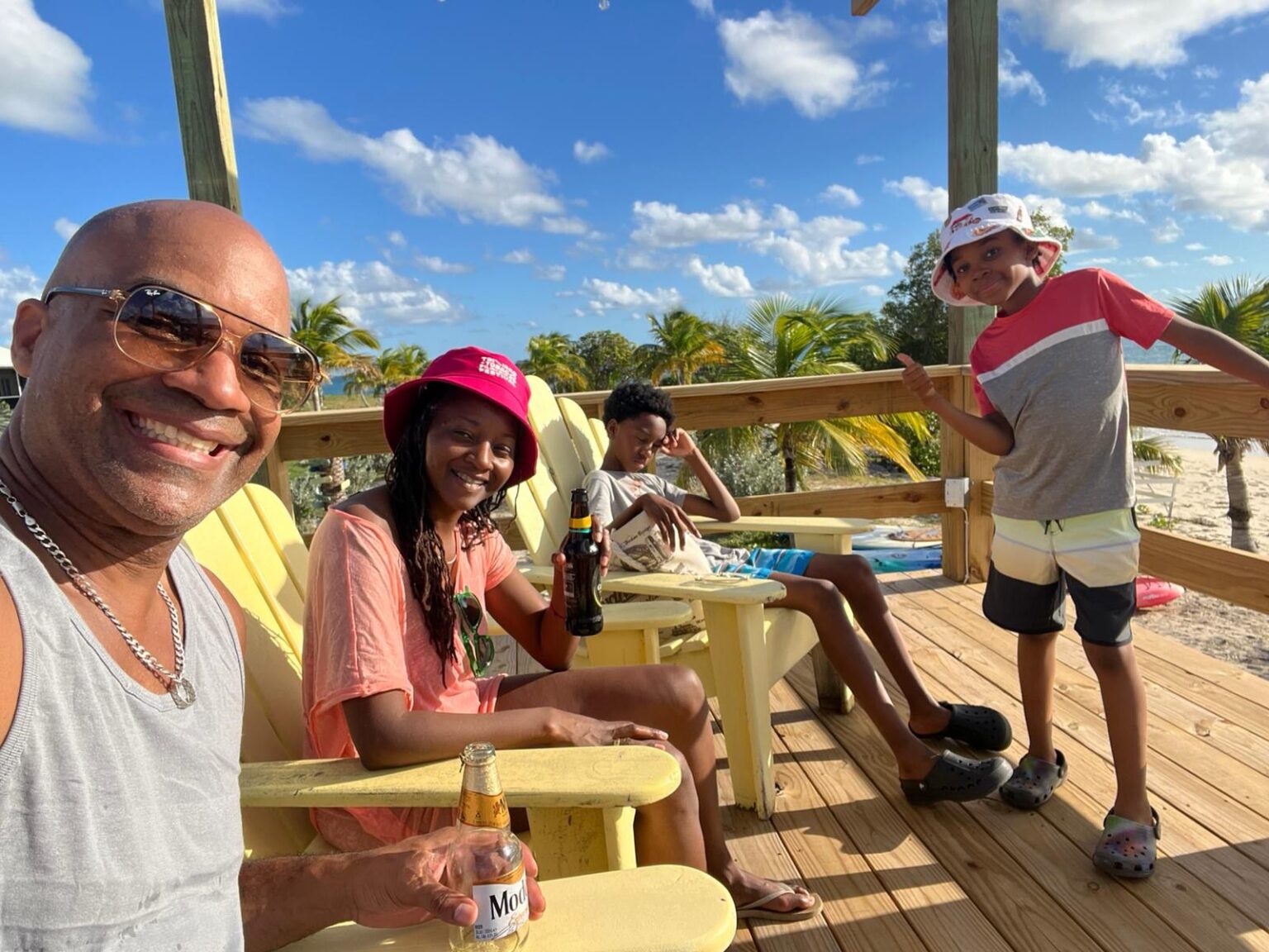 Roddy's Beach Bar and Grill - Barbudaful
